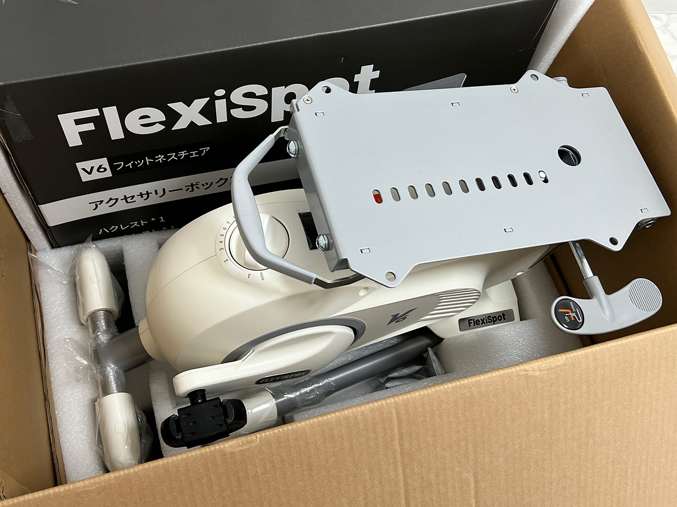 【FlexiSpot】フィットネスチェアV6を徹底検証！【PR】 - room78